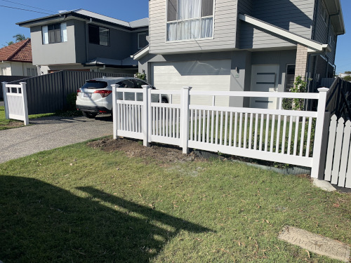 Property Fences - Design and Installation - Priceys Handyman Services